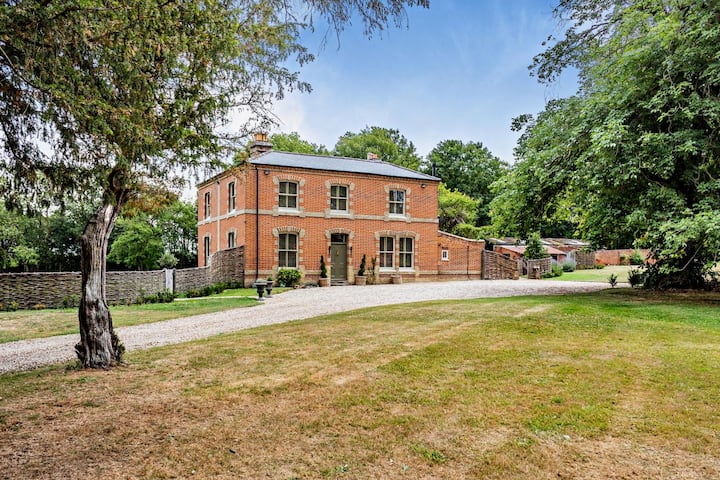 6 Bed In Cowlinge (Oc-b32762) - Newmarket, UK