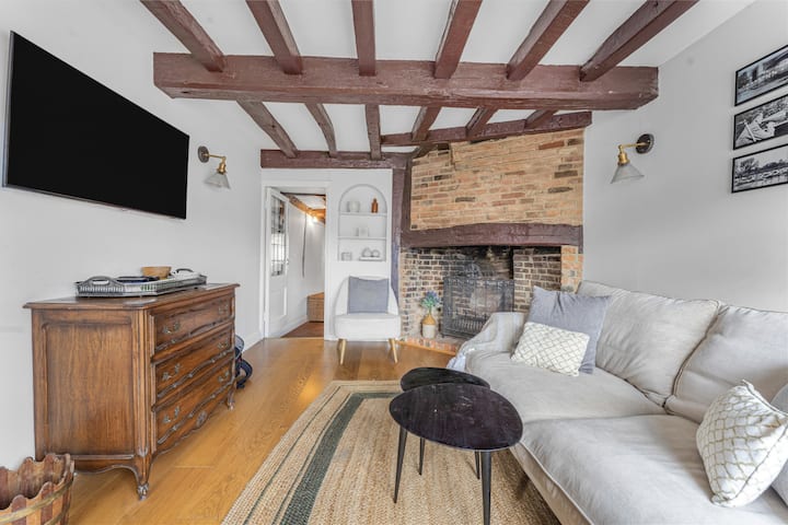 Dolphin Cottage - Henley-on-Thames