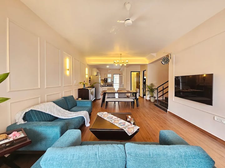 3bhk Assagao Villa | Elegant Duplex + Pool Access - Goa