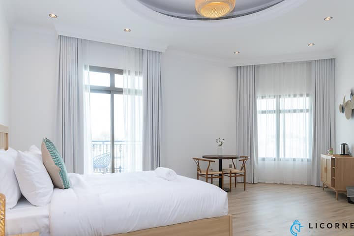 Beachfront Escape: Killer Point At Full Moon Villa - Dubai