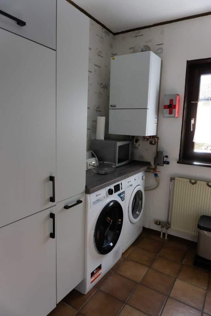 Haus Im Wiesengrund  Og (296500) - Kell am See