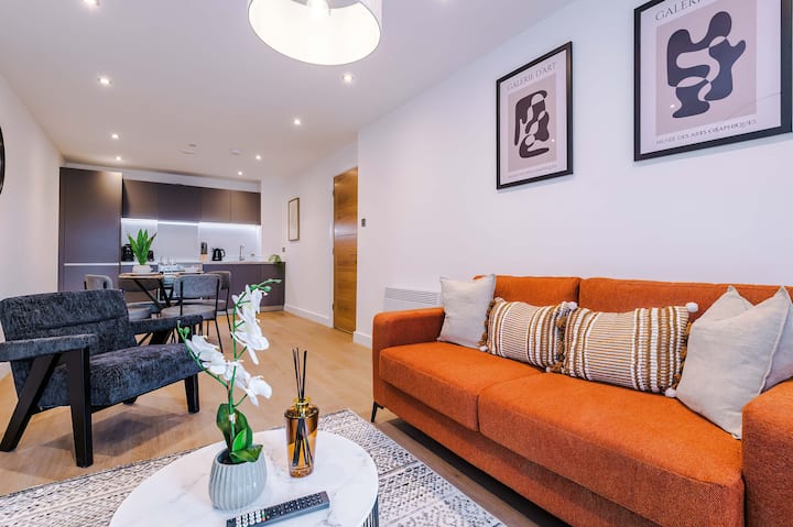 Leeds City Centre 1 Bed With Terrace *New* - Seacroft - Leeds