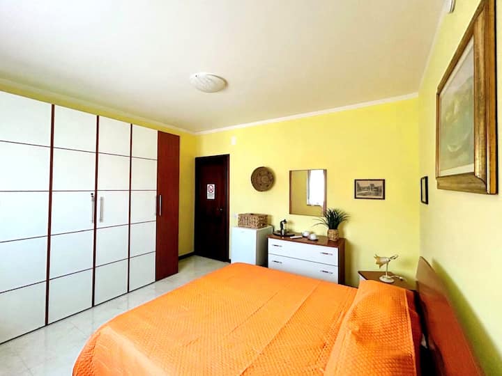 Orange Double Room - Sassari