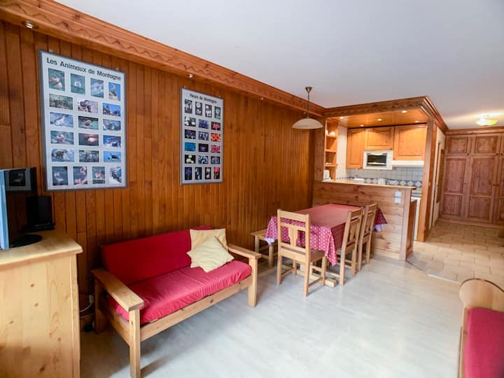 Appartement Dans Une Résidence Avec Ascenseur - Tignes