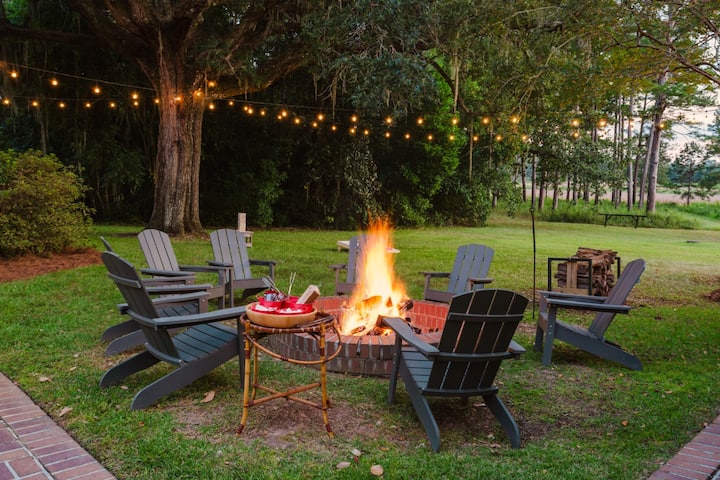 Expansive 85-acre Villa W/ Pool & Fire Pit - Lake Iamonia, FL