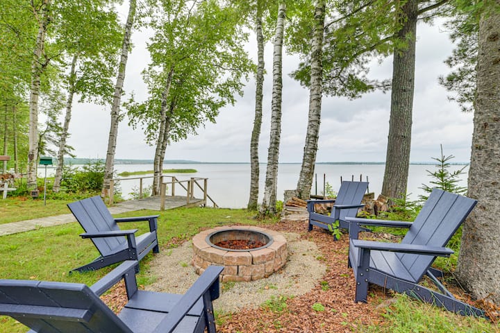 < 2 Mi To Brimley State Park: Lake Superior Home - Brimley State Park, Brimley