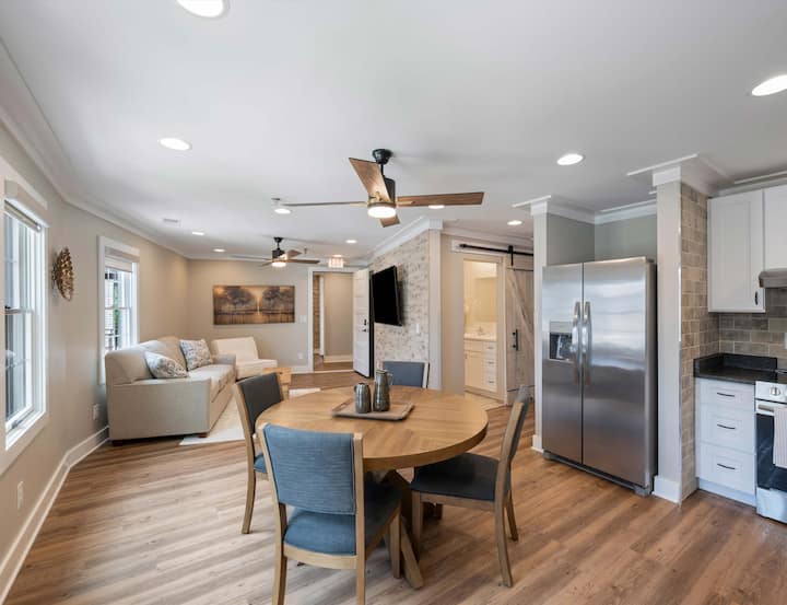 Carters Court Serene Suite - Franklin, TN