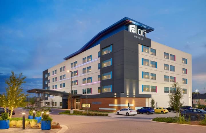 Close To Dfw | Free Parking. Bar. Fitness & Pool - Fort Worth, TX
