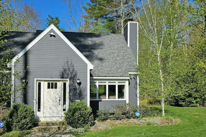 3br Home Near Skiing, Hiking, Mt Biking & More - Jamaica, VT