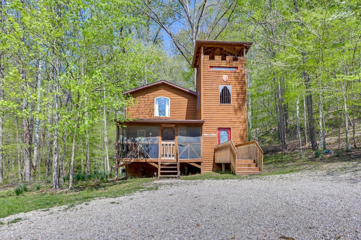 Unique Castle Cabin Near Patoka Lake! - Indiana