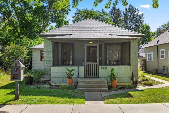 Charming Dog Friendly Cottage In Prime Location! - Boise, ID