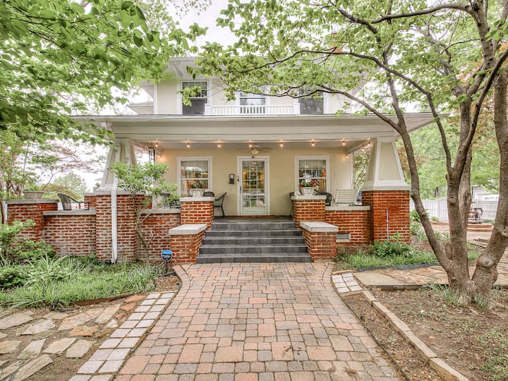 Stylish 3-bedroom Home In Tulsa - Tulsa, OK