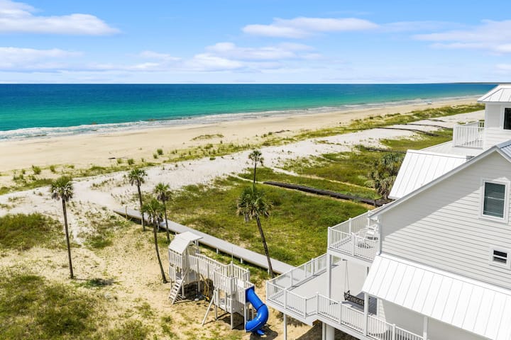 Gulf-front Luxury | 8br W/ Pool Feb 2026 & Private - Florida