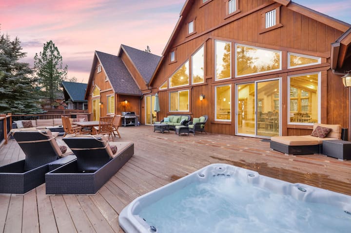 Luxury Heavenly Lodge Big Bear~ Hot Tub + Games - Big Bear, CA