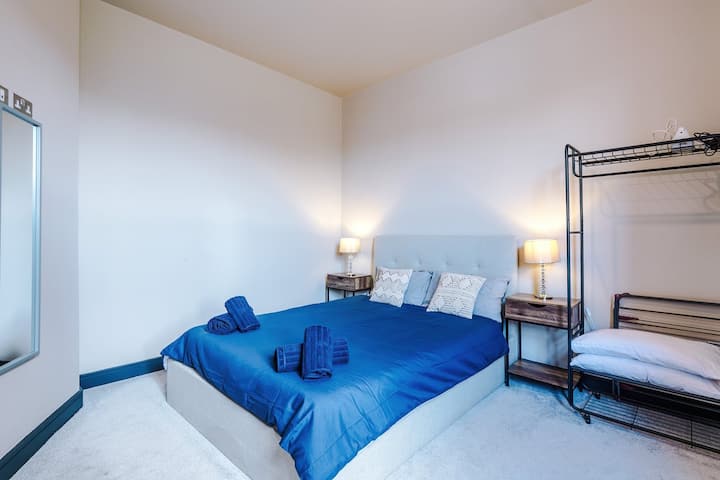 Bright Flat With Wifi, Close To Beach! - Wirral