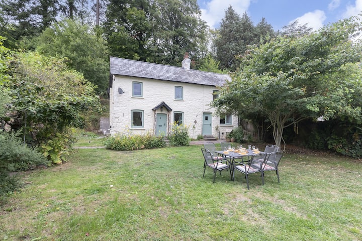 Charming 3-bed Cottage By The River Usk - Abergavenny
