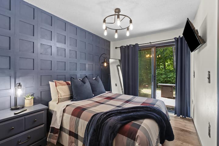 Steps From Storyland! |Pool |Golfcourse - Carousel, Intervale