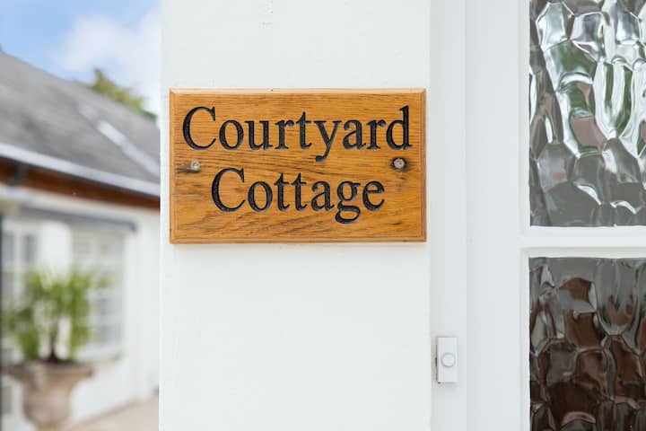 Courtyard Cottage - Littlehampton