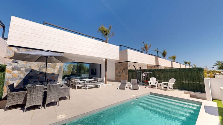 Villa Del Lago - A Murcia Holiday Rentals Property - Cartagena