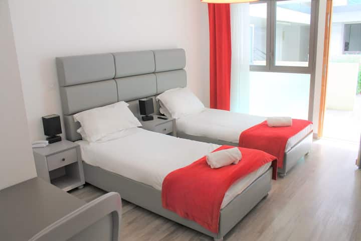 Relaxing Studio W/ Kitchenette | Couple Retreat - Éguilles