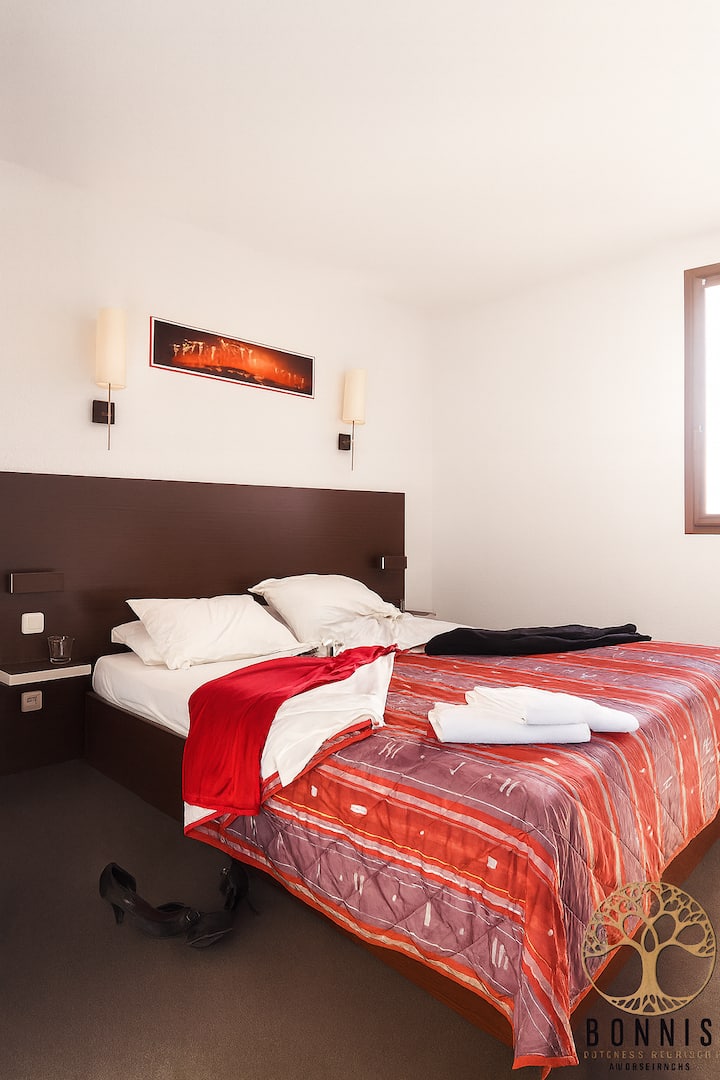 Two Family Ready Rooms | Steps From Old Town - Carcassonne