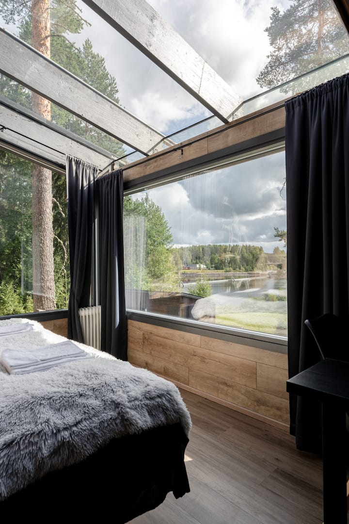 Koskisviitti 4 | Suite With Terrace & Lakeview - Laukaa