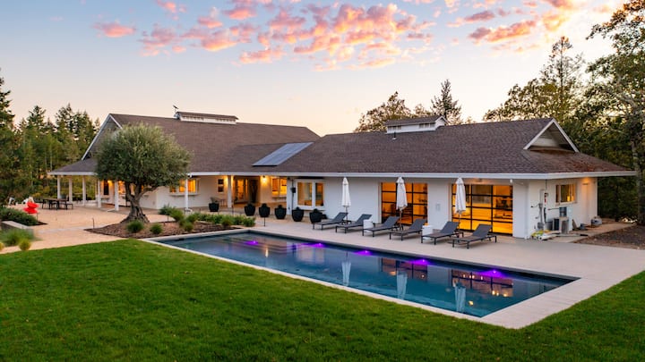 Dry Creek Wonderland | Private Honey Farm Estate - Geyserville, CA