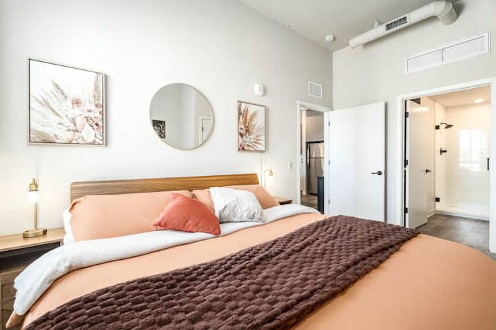 Coffee Bar, Parking, King Bed, Hot Tub - ボイシ, ID