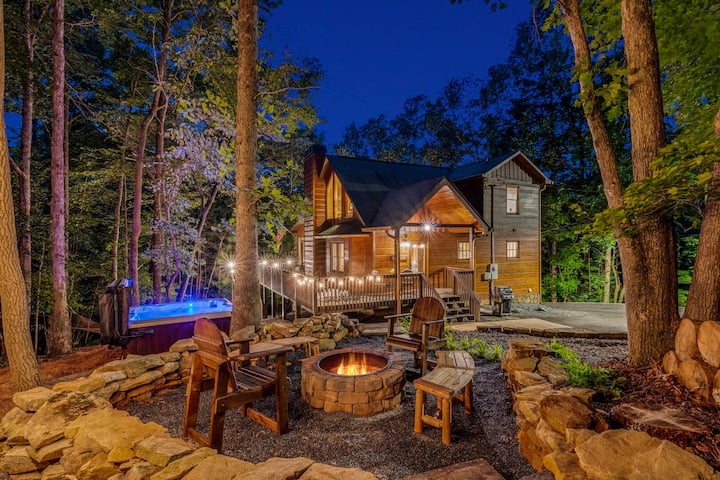 Cabin W/hot Tub, Sauna, Firepits, Resort Amenities - Ellijay, GA