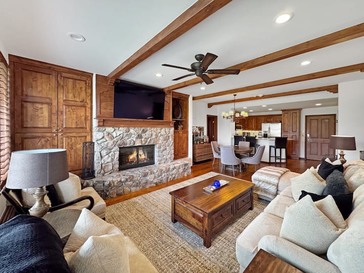 Steps From The Lift, 2-bedroom Arrowhead Condo - Edwards, CO