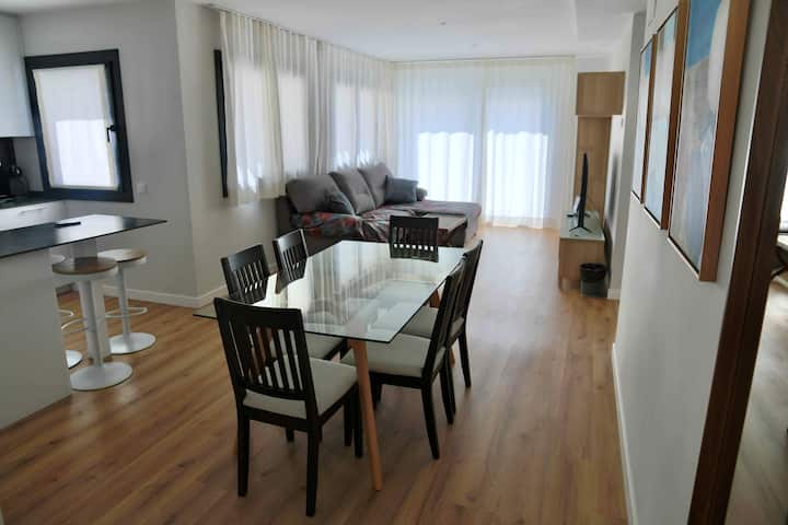 Stunning 4 Pax Apartment In Hortaleza - Madrid