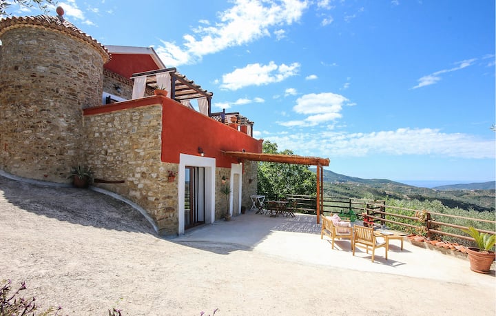 Lovely Home In Laureana Cilento - Agropoli