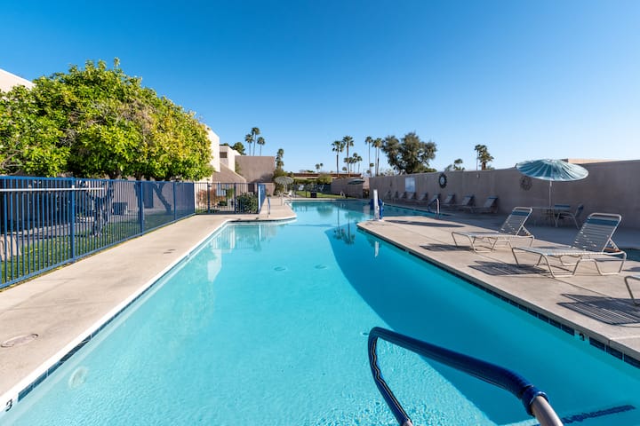Triple Escape! Tennis, Spa, Pool Access & Bbq! - Palm Springs, CA