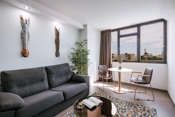 Poem Suites By Airnest • Superior Bay View Suite - Las Palmas de Gran Canaria, Espagne