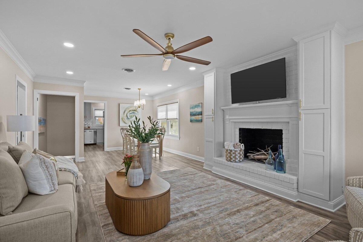 Buddy's Sandcastle, upscale beach destination with - Airbnb