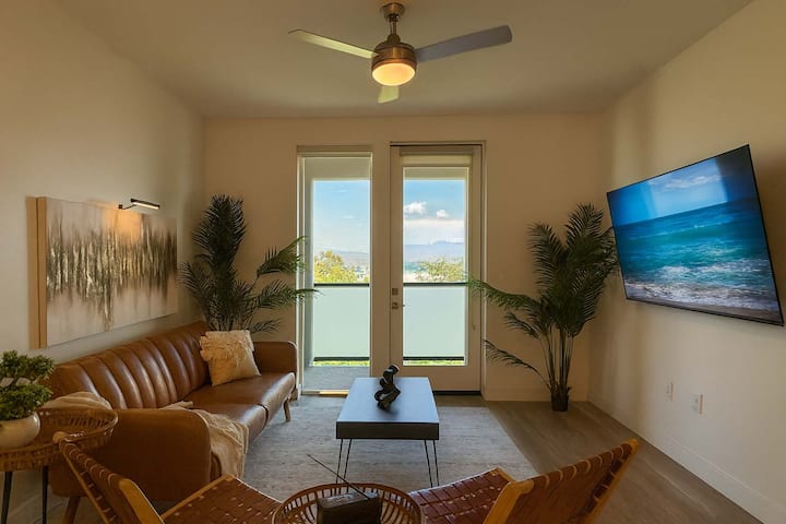 Luxury Haven 10 Min From Disneyland (Pool & Gym) - Irvine, CA