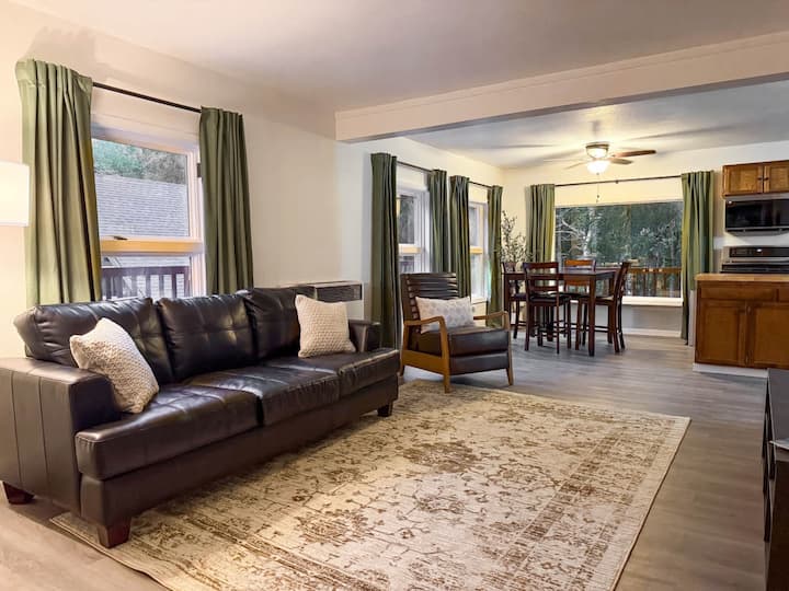 Bird Creek Loft - Anchorage, AK
