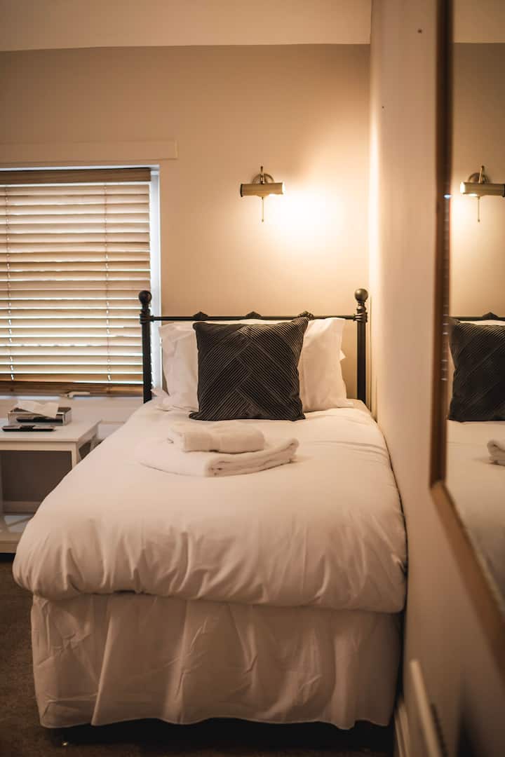 Room 1 - Morpeth
