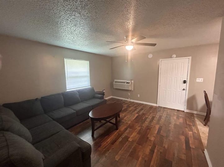Bright & Cozy 1br Apartment By Fort Sill - Lawton, OK