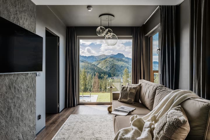 Bedroom With Stunning Mountain Views - Zakopane