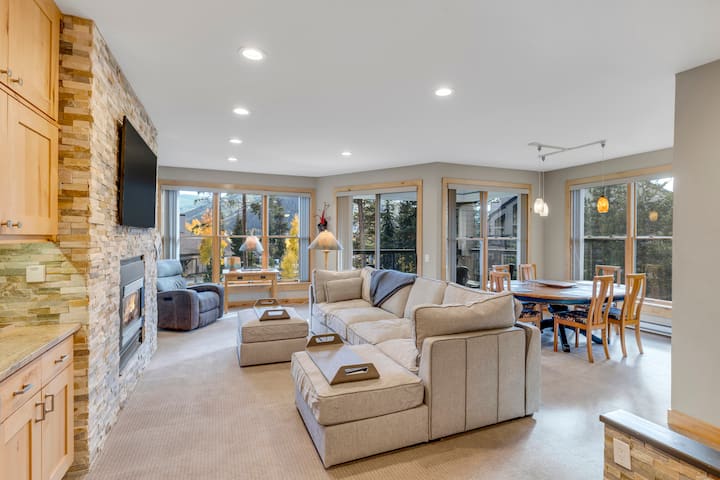 Mountain Modern Comfort In The Heart Of Keystone! - Keystone, CO
