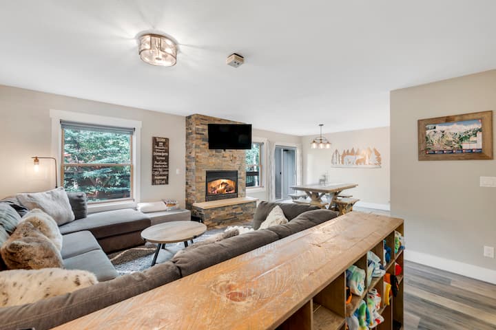 Tannenbaum 22 - Modern And Spacious 2-bedroom - Breckenridge, CO