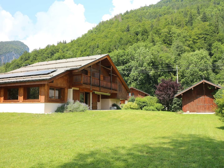 Superbe Chalet à Samoëns, 11 Pers, Jardin, Wi-fi - Flaine