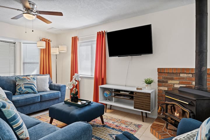 *New* Dog Friendly Family Home Game Room Peaceful - Cottonwood, AZ