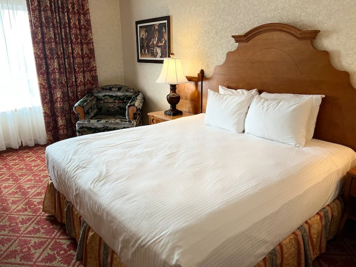 207 • 4-star Zermatt Resort & Spa King Suite - Midway, UT