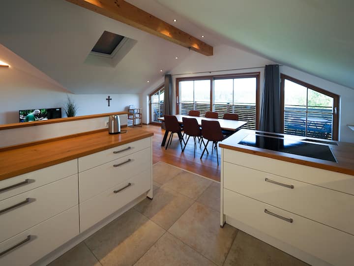 Holiday Apartment For 6 People, Balcony, 100 M² - Waging am See