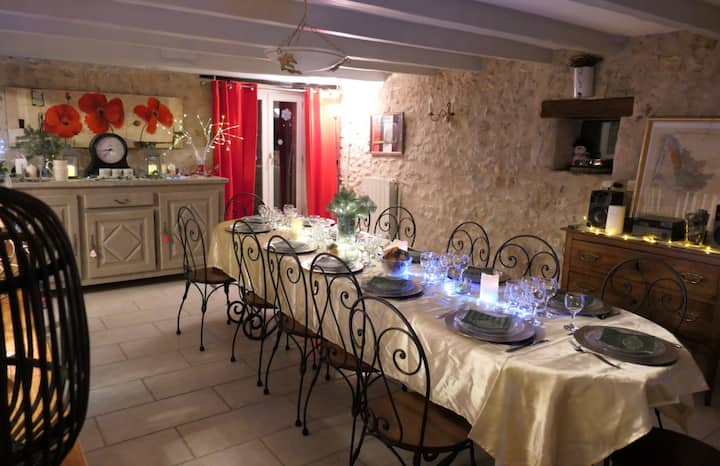 Maison De Charme Avec Sa Piscine - Dordogne
