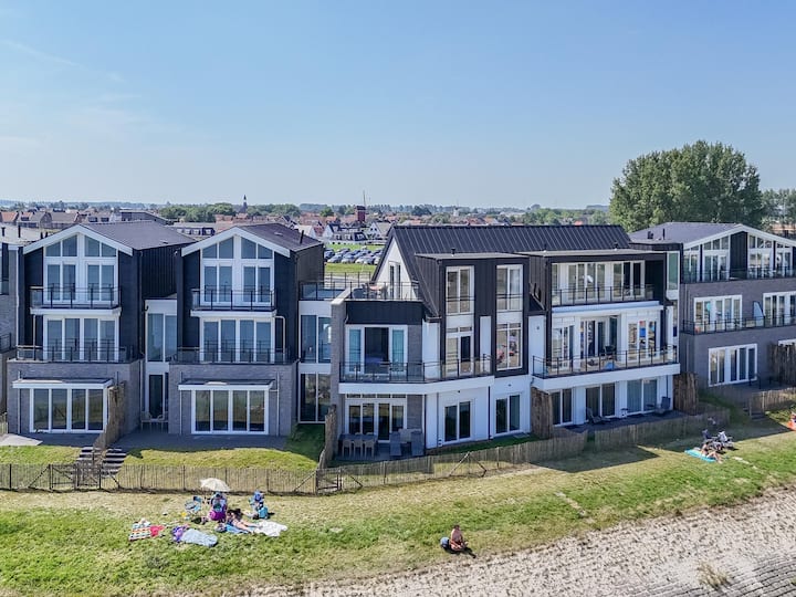 Holiday Home Sint-annaland Near Zeeland Beach - Bruinisse