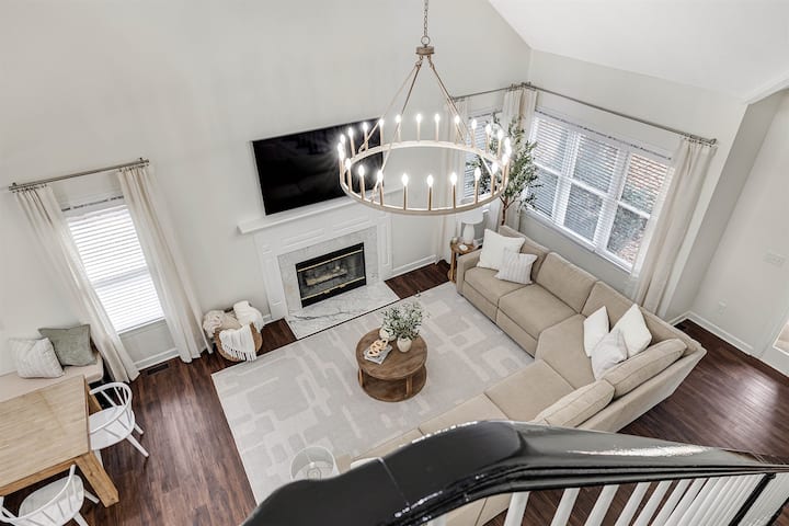 2 King Beds With Ensuite Bathroom; Ping Pong Table - Apex, NC