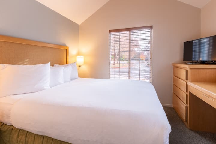 Your Napa Escape! 2 Relaxing Units, Free Parking! - Yountville, CA